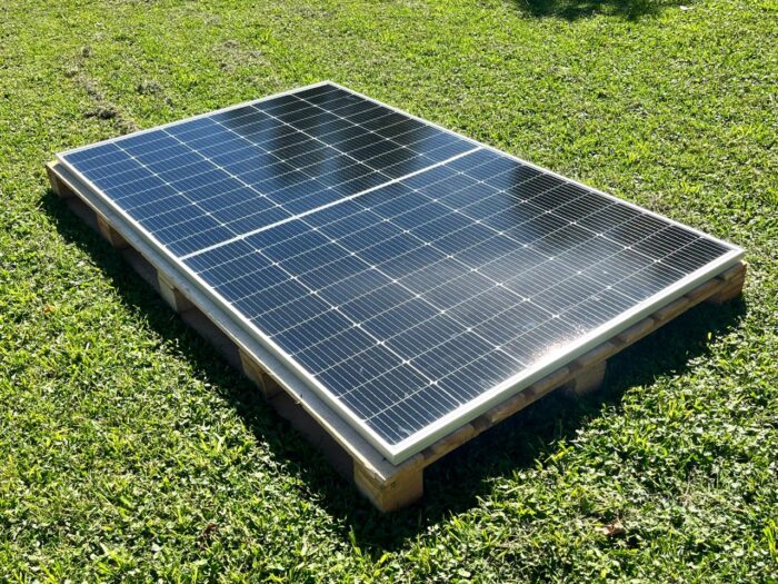 Kit Inverter hibrido + 4 paneles solares + Bateria Up5000 - GenSolar